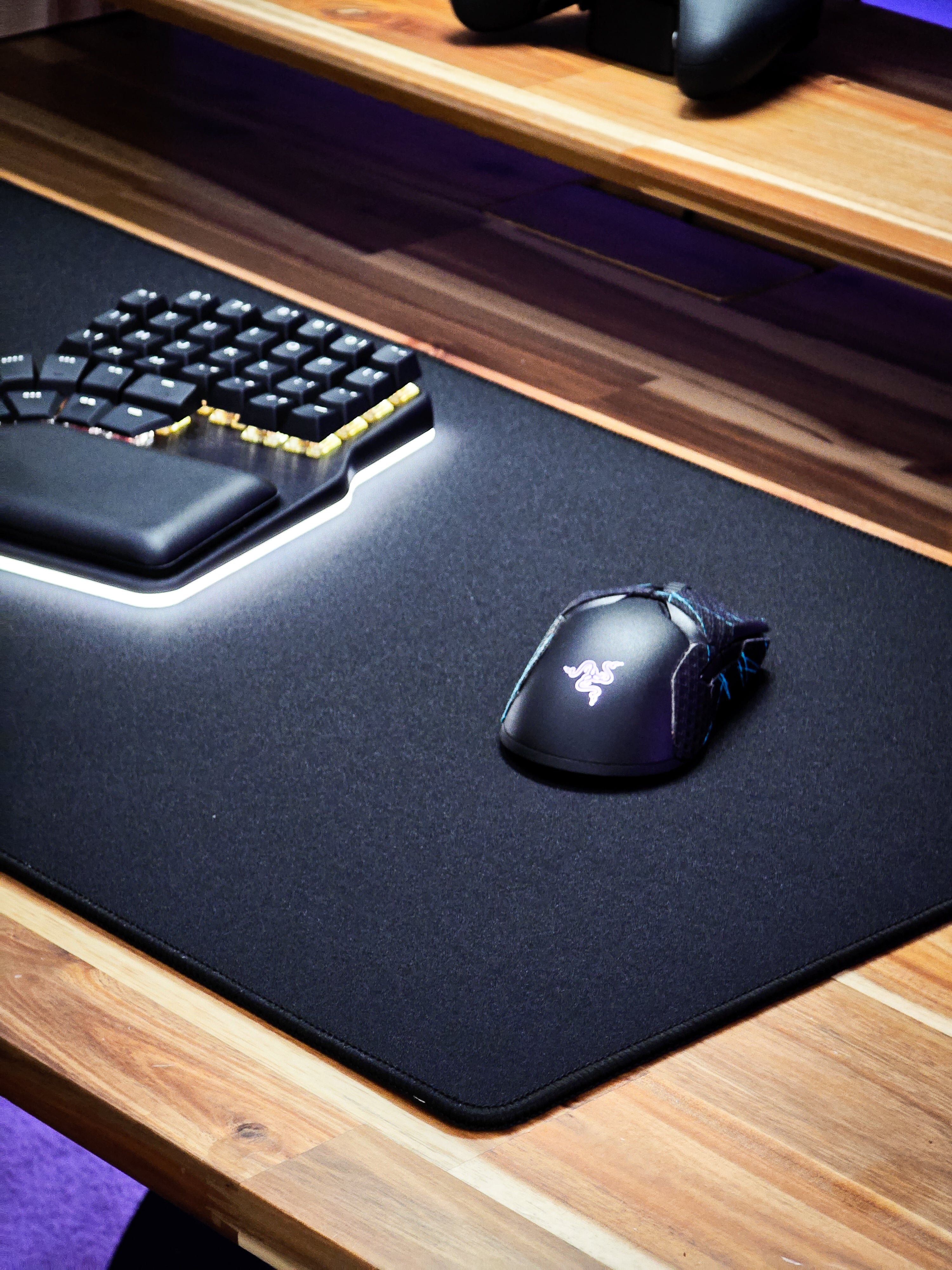 Black Deskmat – SwitchKeys