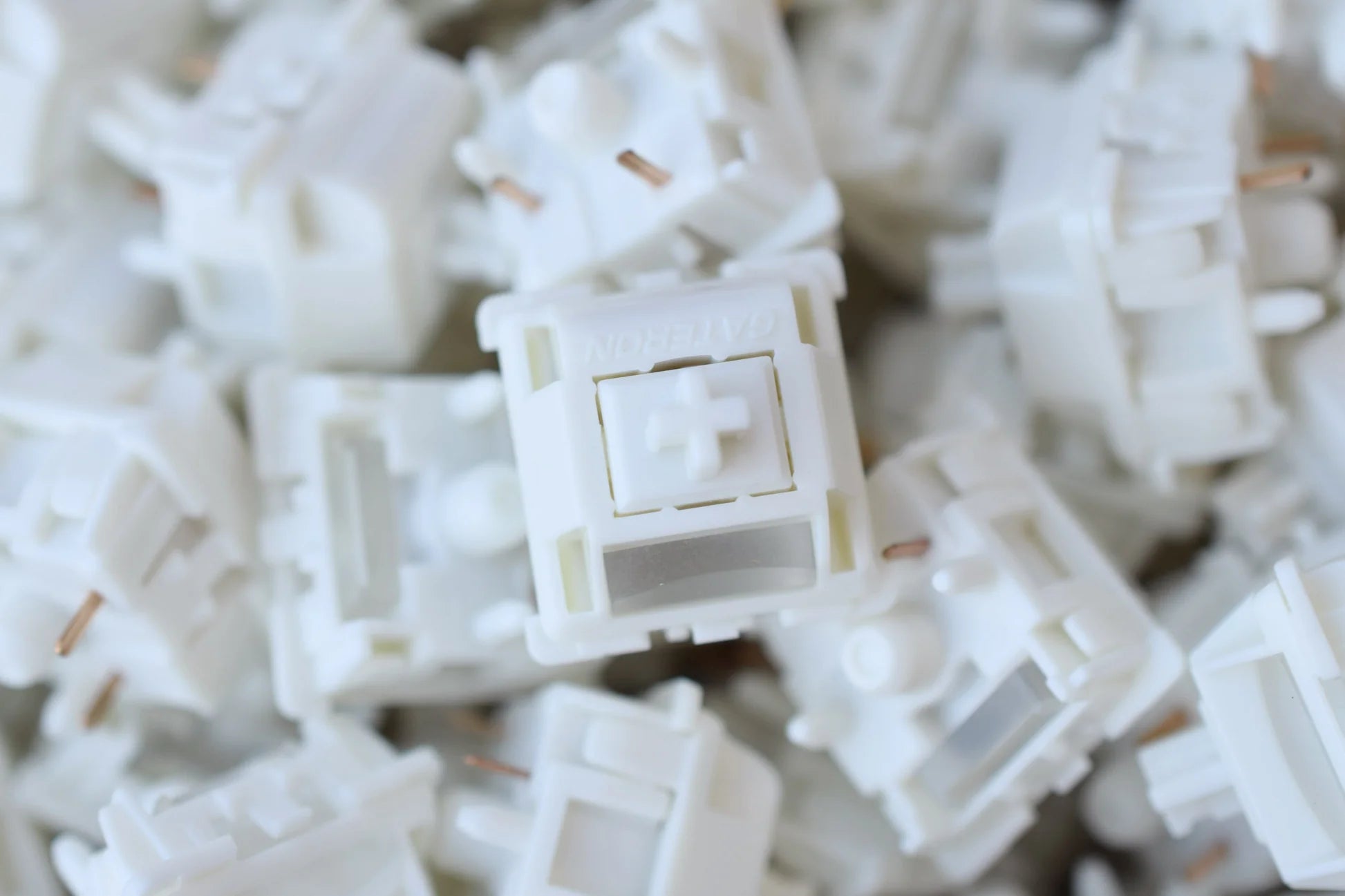 Gateron Smoothie Switches (X10) – SwitchKeys
